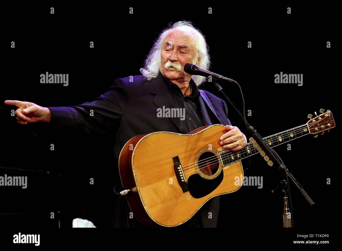 Poughkeepsie, NY, USA. 20 Aug, 2016. David Crosby, performs at The ...