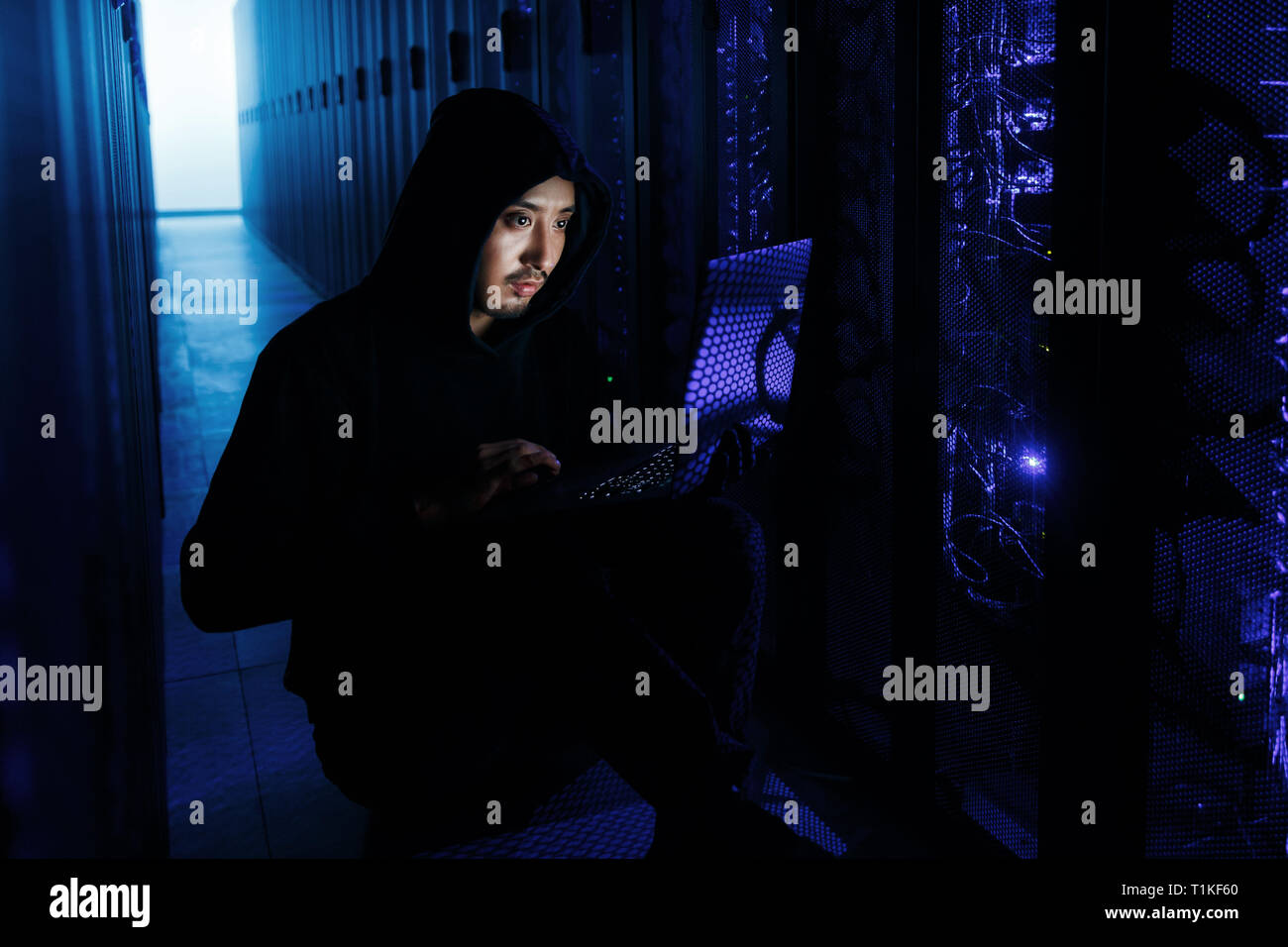 Hacker voice hi-res stock photography and images - Alamy