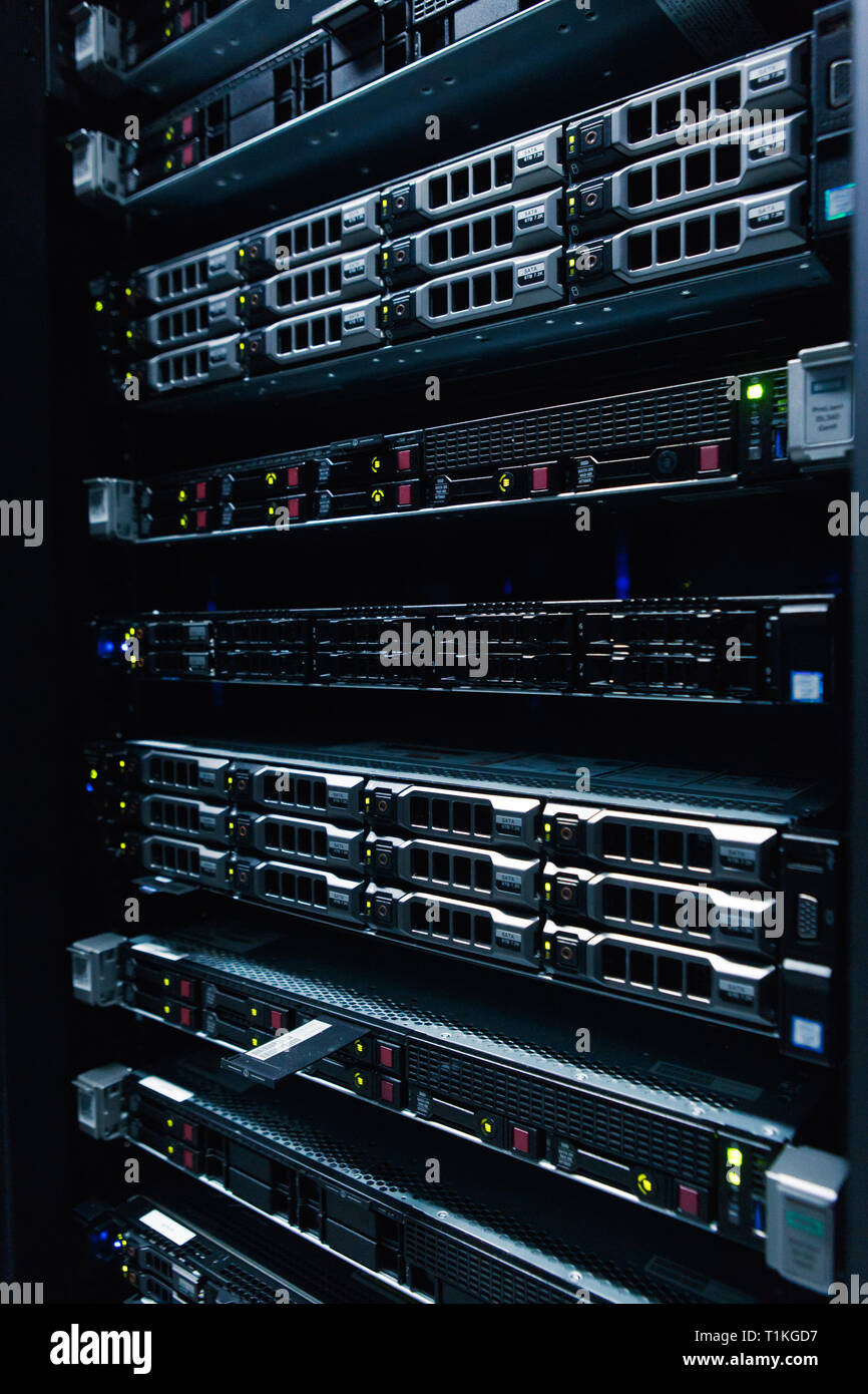 Telecommunications mainframe hi-res stock photography and images - Alamy