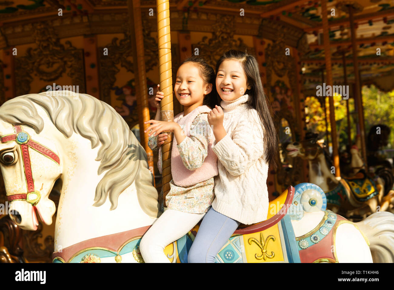 Two girls 6 7 10 11 hi-res stock photography and images - Alamy