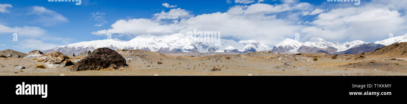 Panorama of Pamir Mountains, Xinjiang (China Stock Photo - Alamy