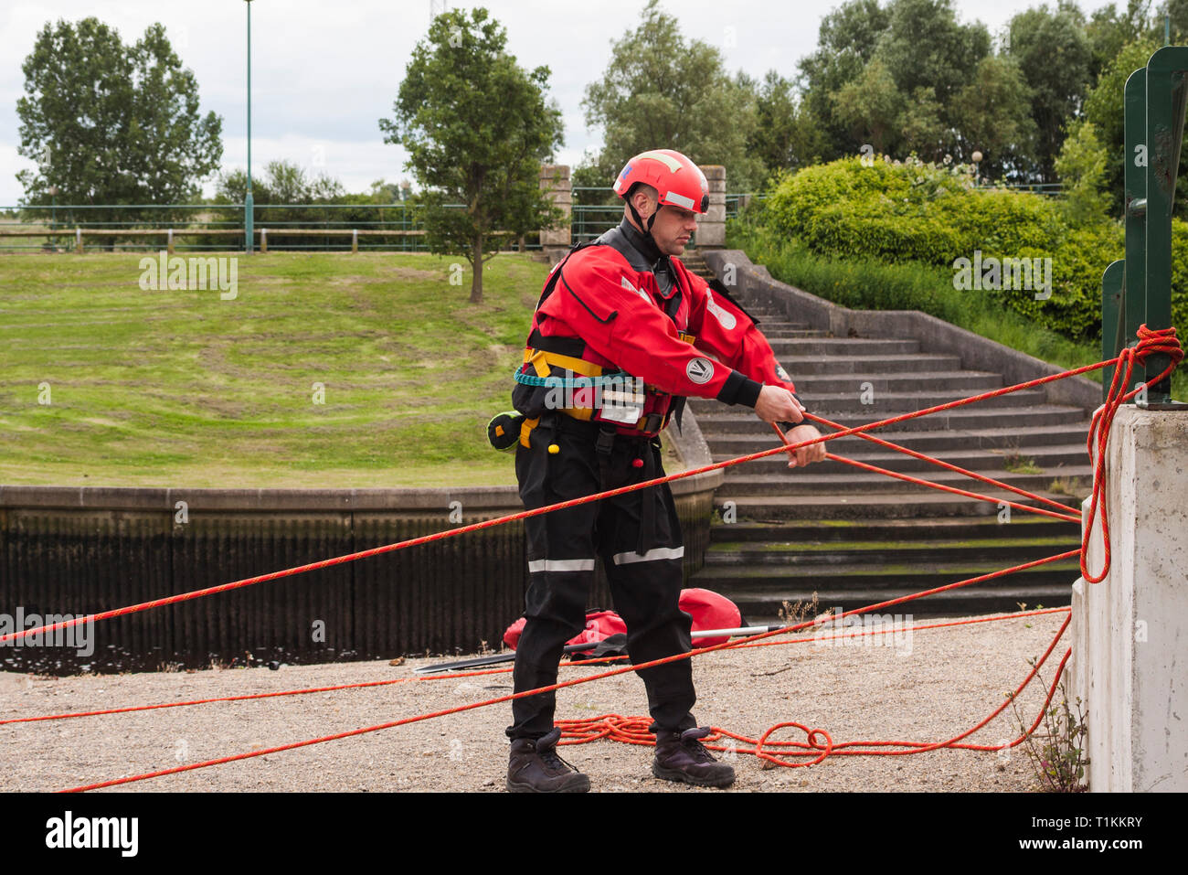 Humberside Fire and Rescue Service doing a river rescue training ...