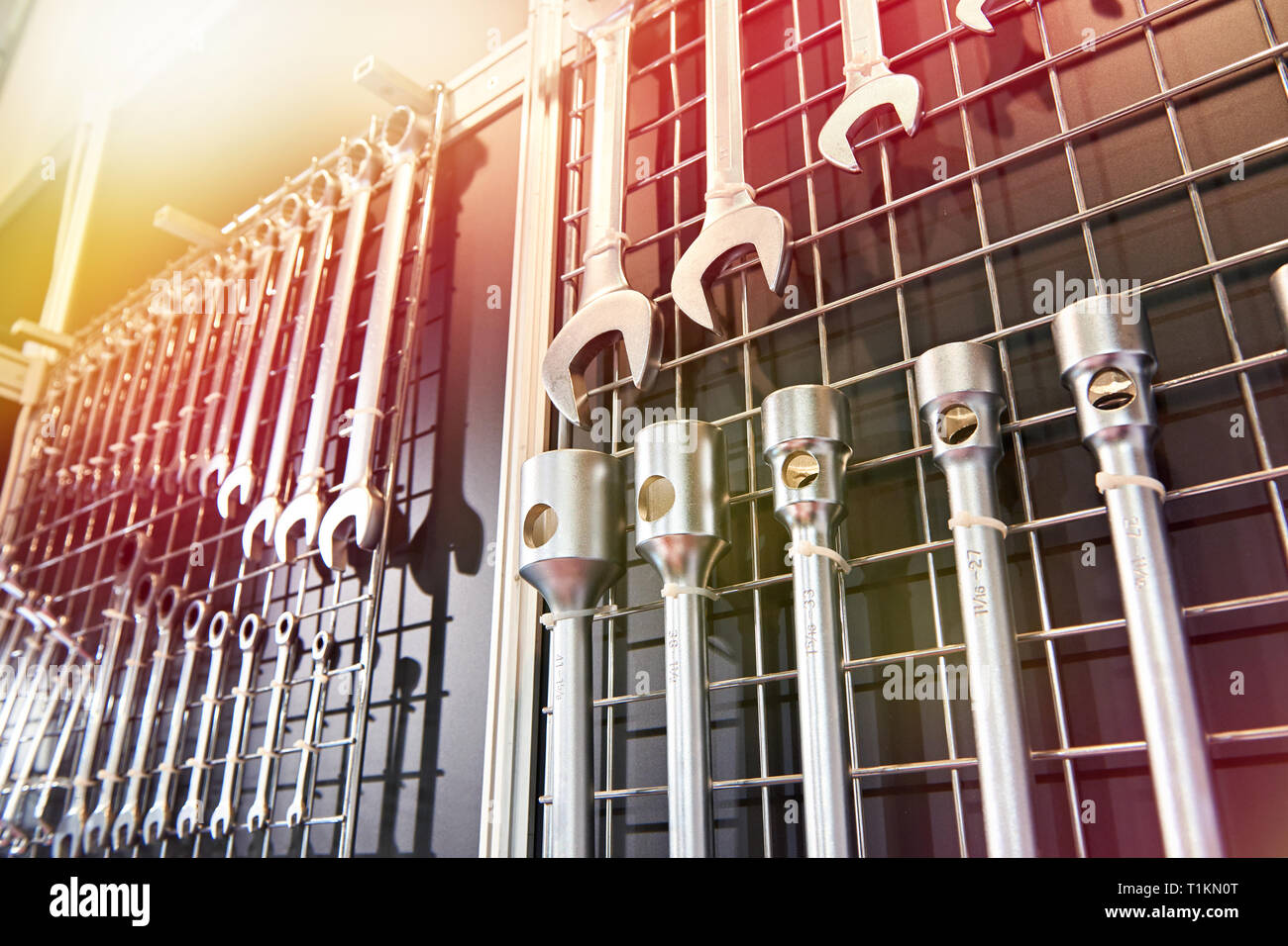 Black wrenches hi-res stock photography and images - Alamy