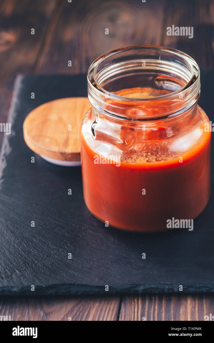 Jar of barbecue sauce hi-res stock photography and images - Alamy