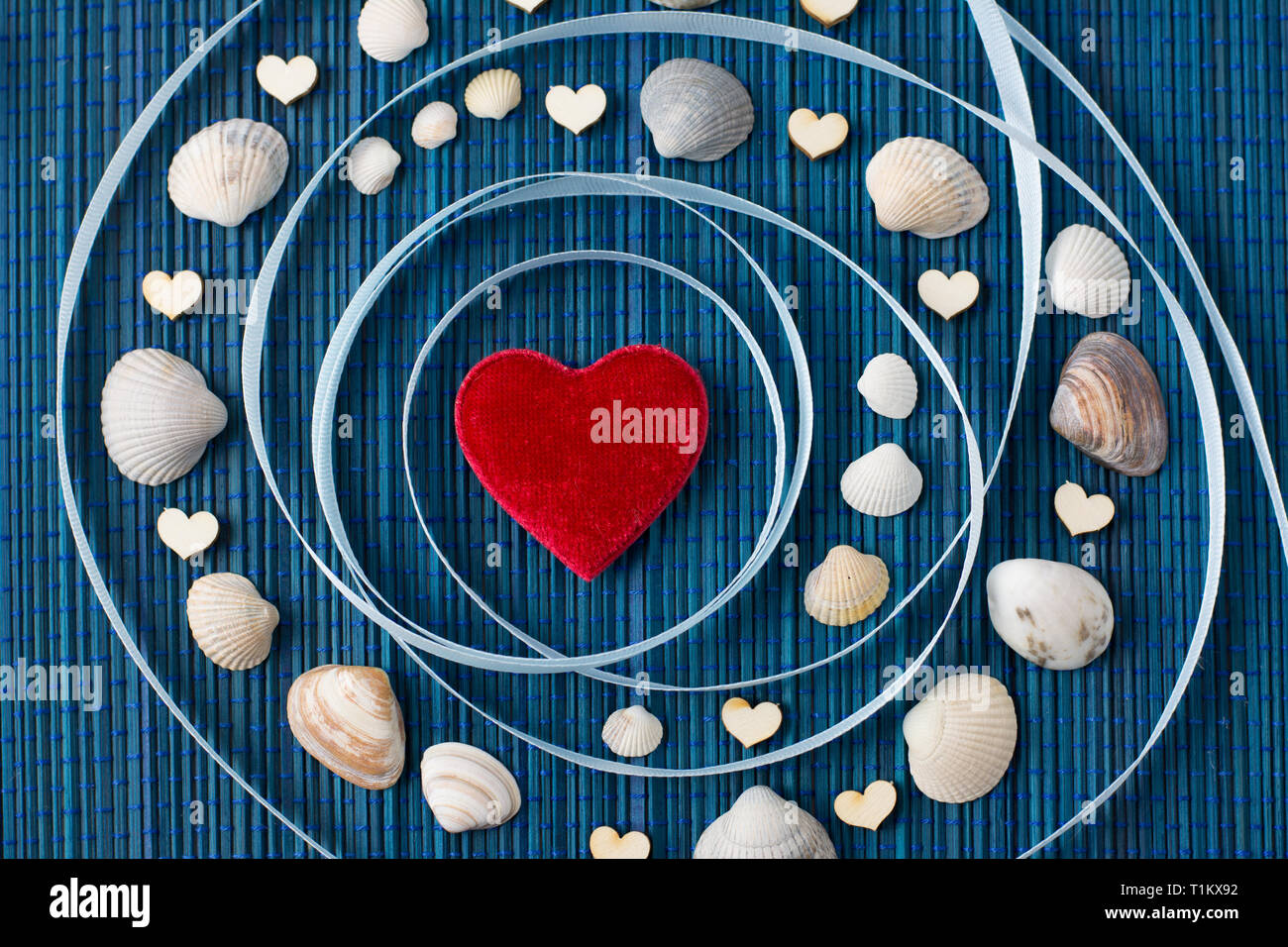 Heart in the middle hi-res stock photography and images - Alamy