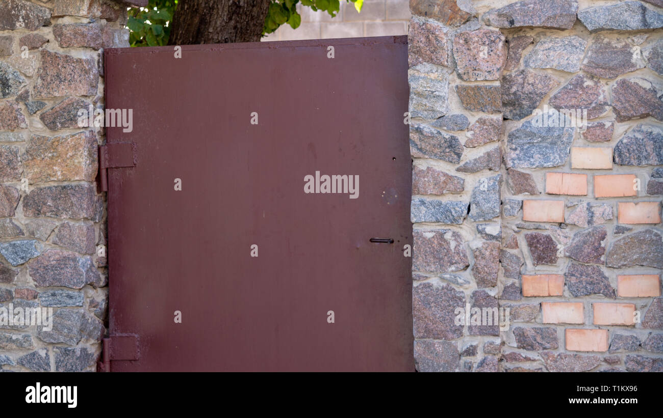 Border design brick wall fence hi-res stock photography and images - Alamy