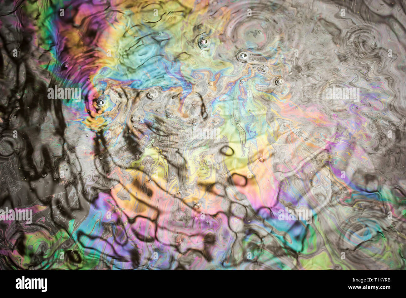 Oil spill rain water hi-res stock photography and images - Alamy