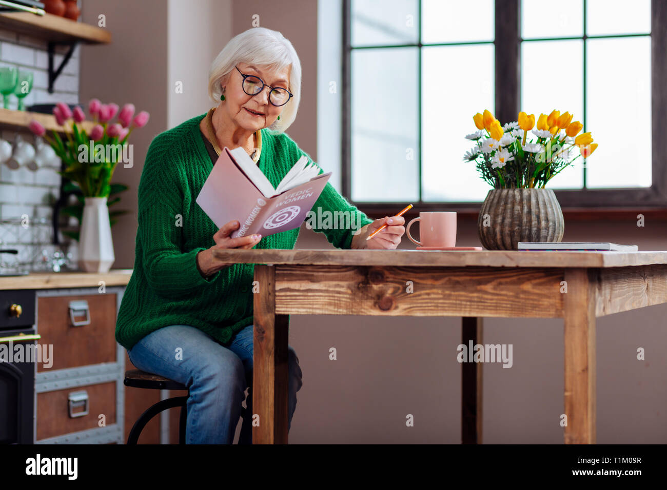 Vedic charts hi-res stock photography and images - Alamy