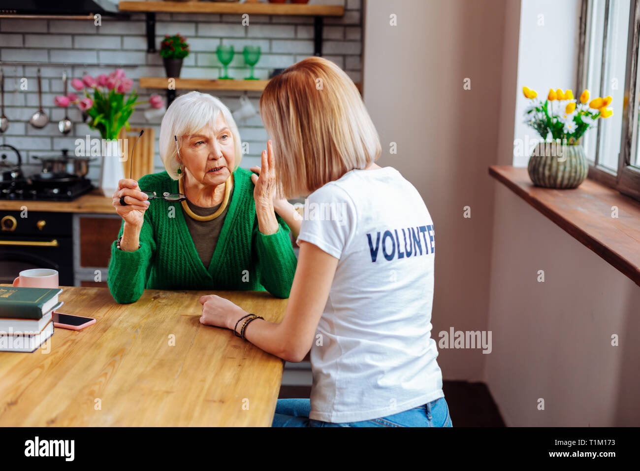 Social worker hi-res stock photography and images - Alamy