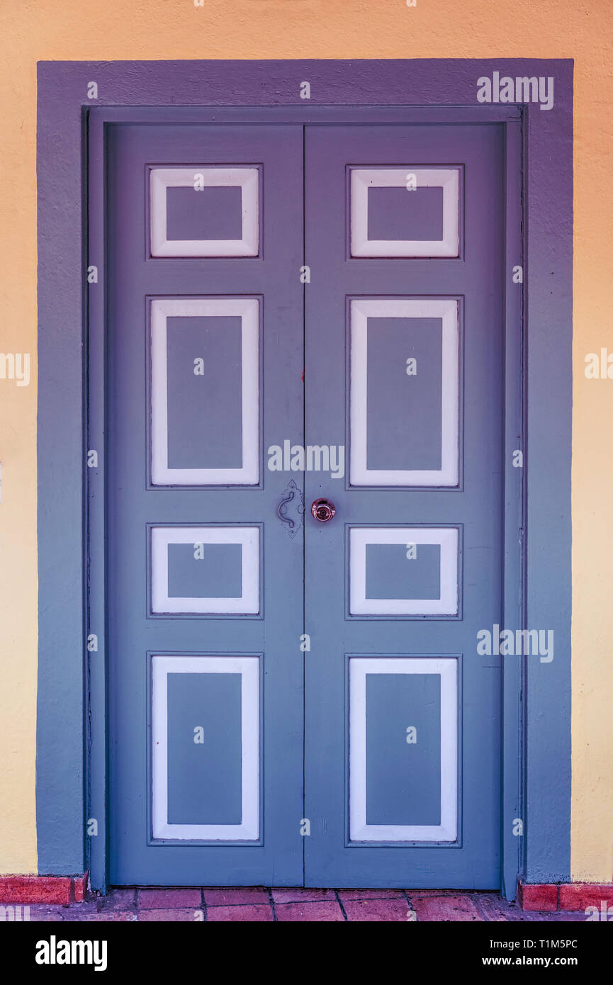 Amber colored wall hi-res stock photography and images - Alamy