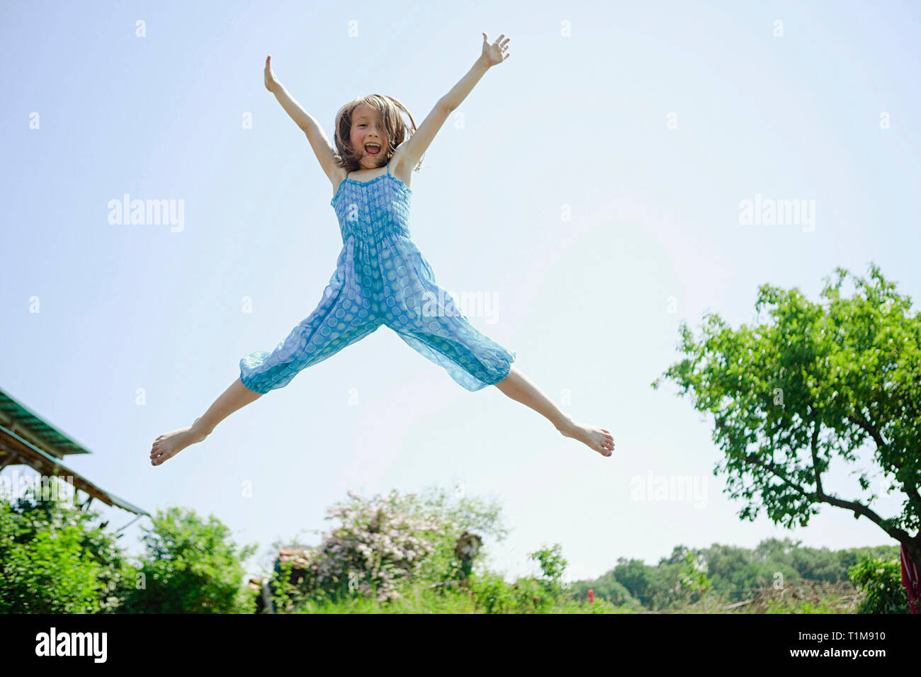 Girl hi-res stock photography and images - Alamy