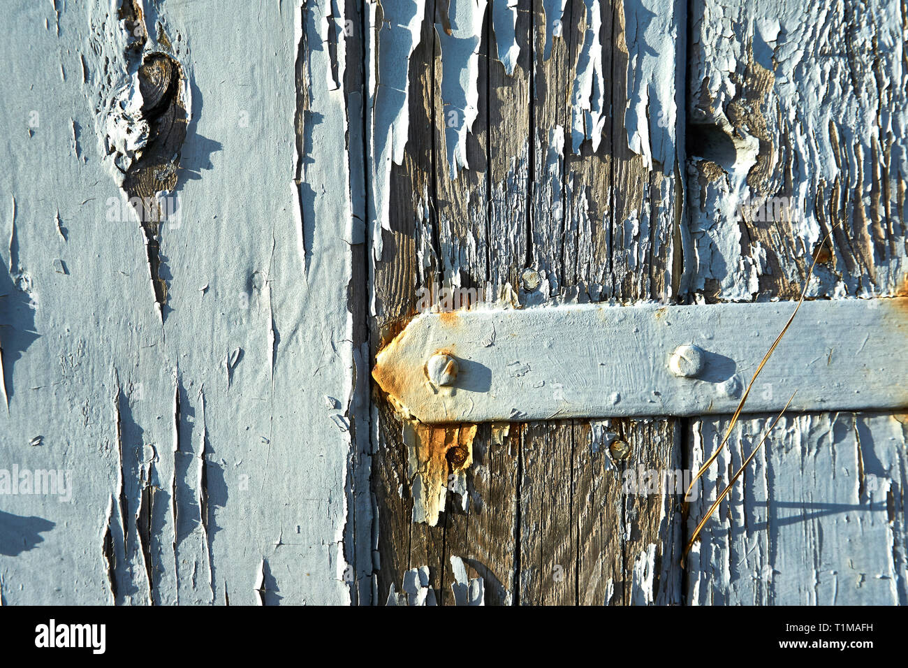 cracked color on a wall outside Stock Photo - Alamy