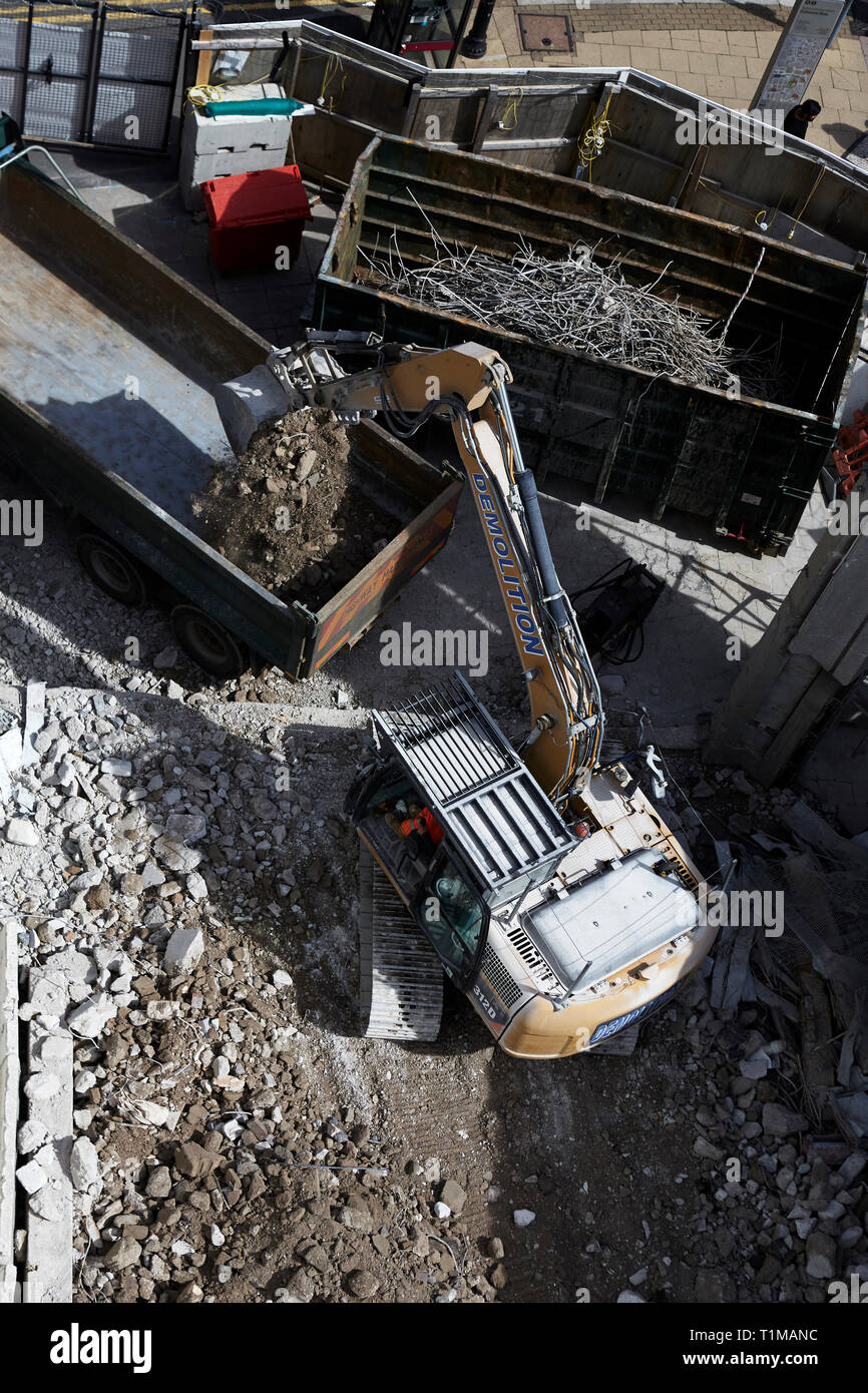 Demolition demolish rebar hi-res stock photography and images - Alamy
