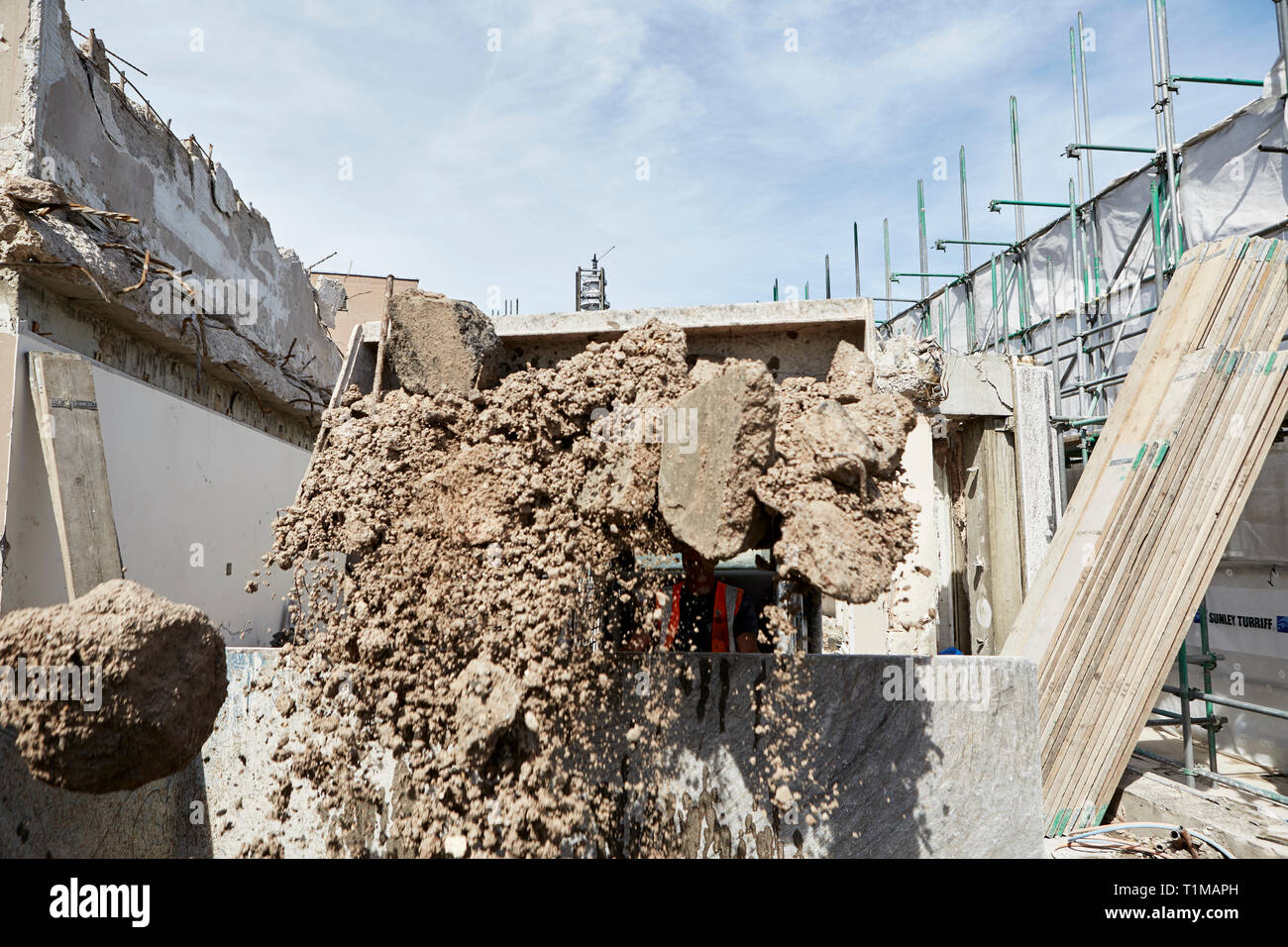 Razing building hi-res stock photography and images - Alamy
