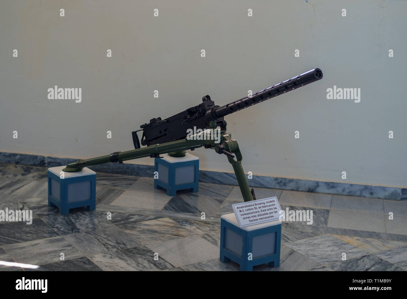 Anti-aircraft Gun at Giron Museum, Cuba Stock Photo - Alamy