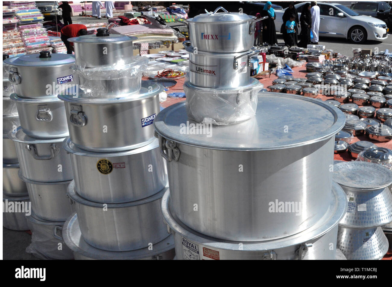 Giant pans hi-res stock photography and images - Alamy