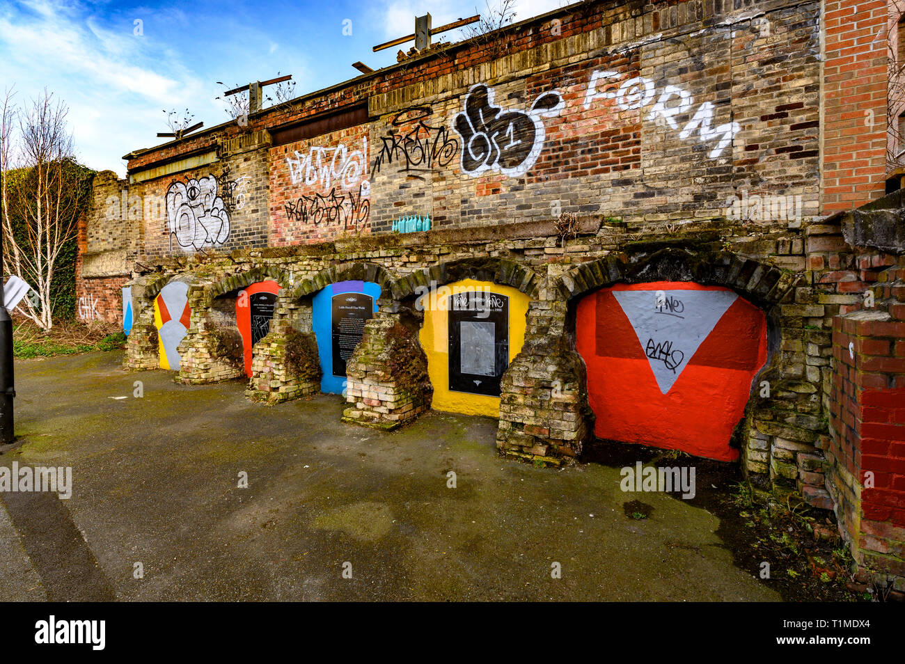 Wall Graffiti, Ouseburn Valley, Newcastle upon Tyne Stock Photo - Alamy