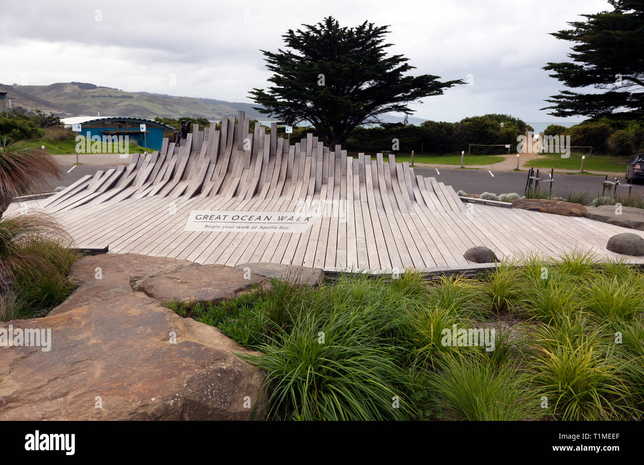Apollo Bay at the start of the Great Ocean Walk, Southwestern Victoria ...