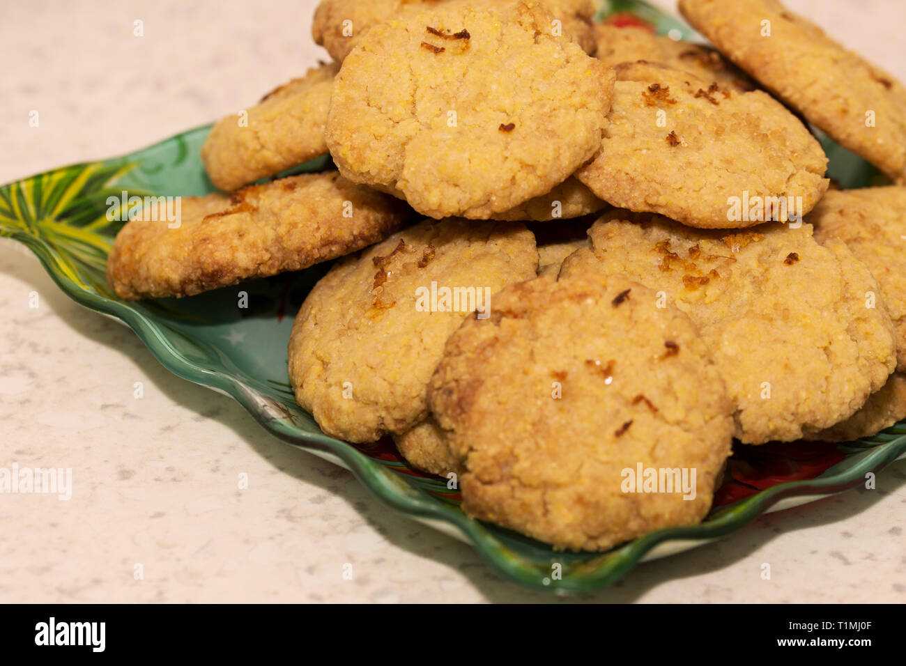 Biscuits on a plate hi-res stock photography and images - Alamy
