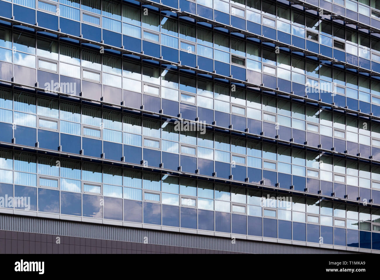 Office gyor hi-res stock photography and images - Alamy