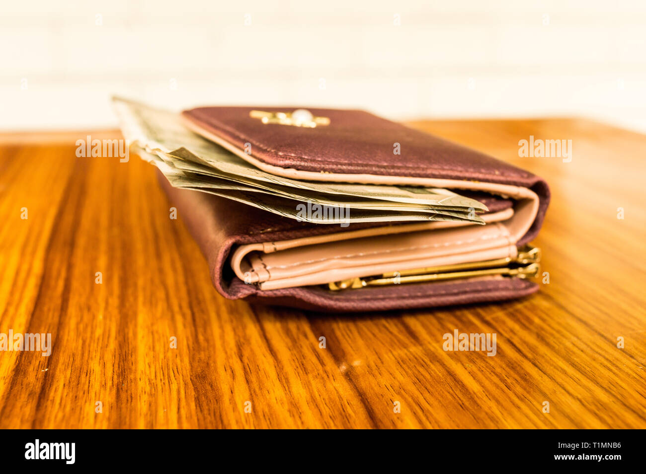 Indian rupee note american dollar hi-res stock photography and images ...