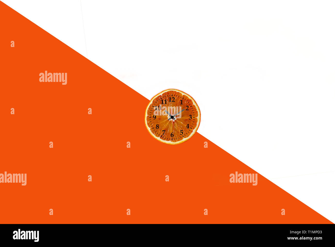 Half time oranges hi-res stock photography and images - Alamy