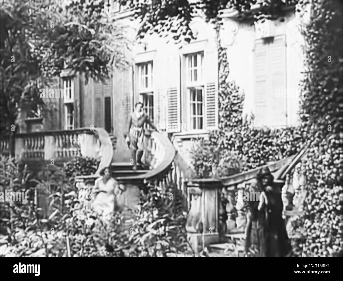 Nosferatu german film 1922 vintage screenshot Stock Photo - Alamy