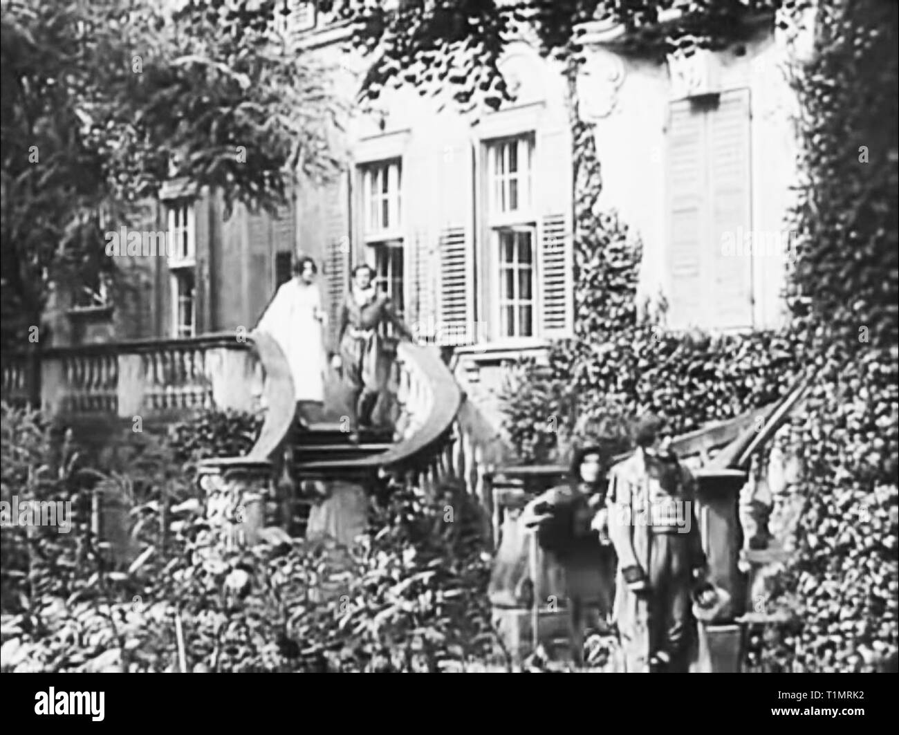 Nosferatu German Film 1922 Vintage Screenshot Stock Photo Alamy nosferatu-german-film-1922-vintage-screenshot-stock-photo-alamy