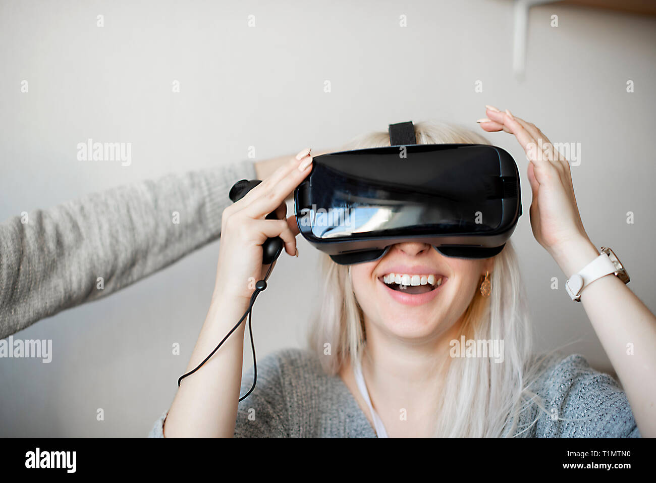 People using virtual reality glasses Stock Photo - Alamy