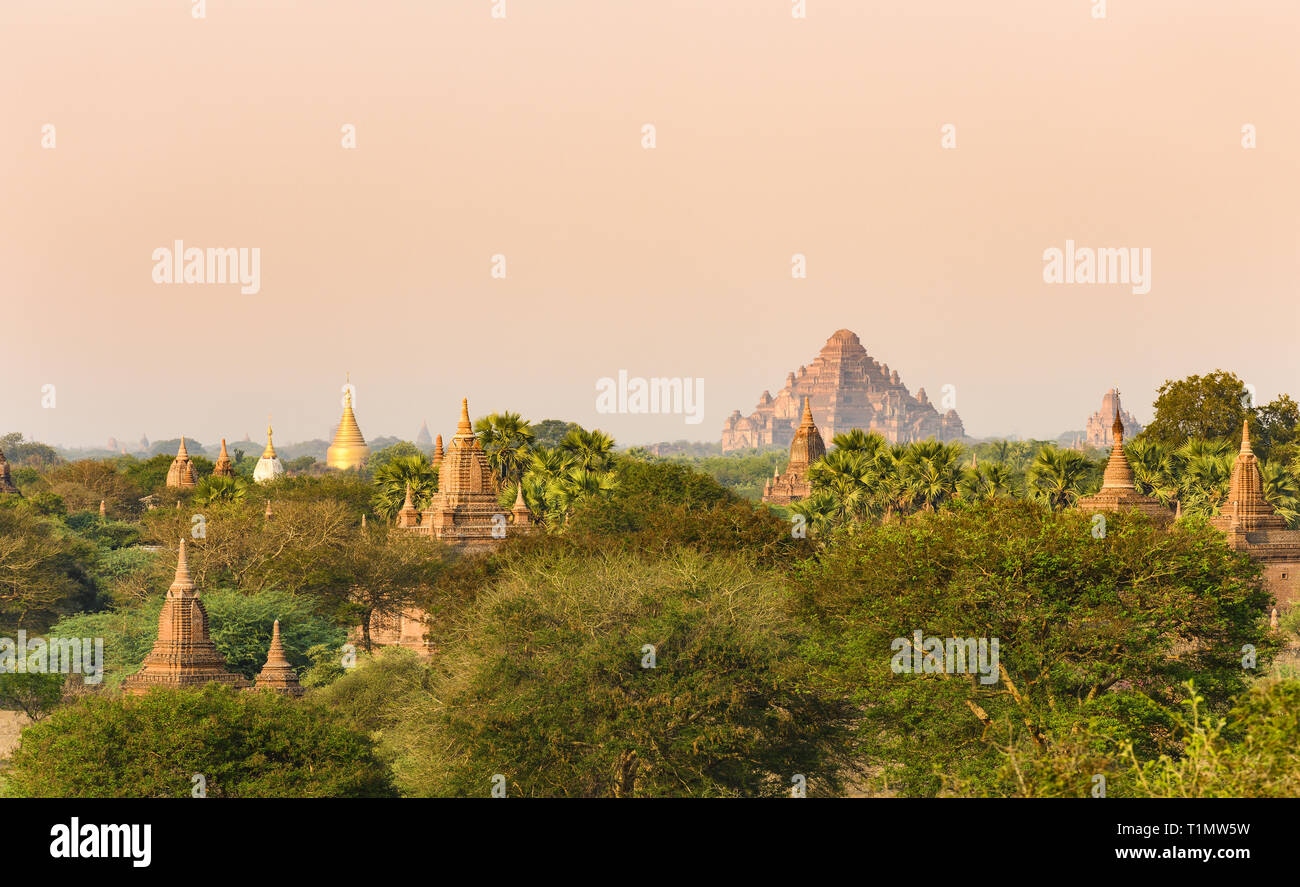 Stunning view of the beautiful Bagan ancient city (formerly Pagan ...
