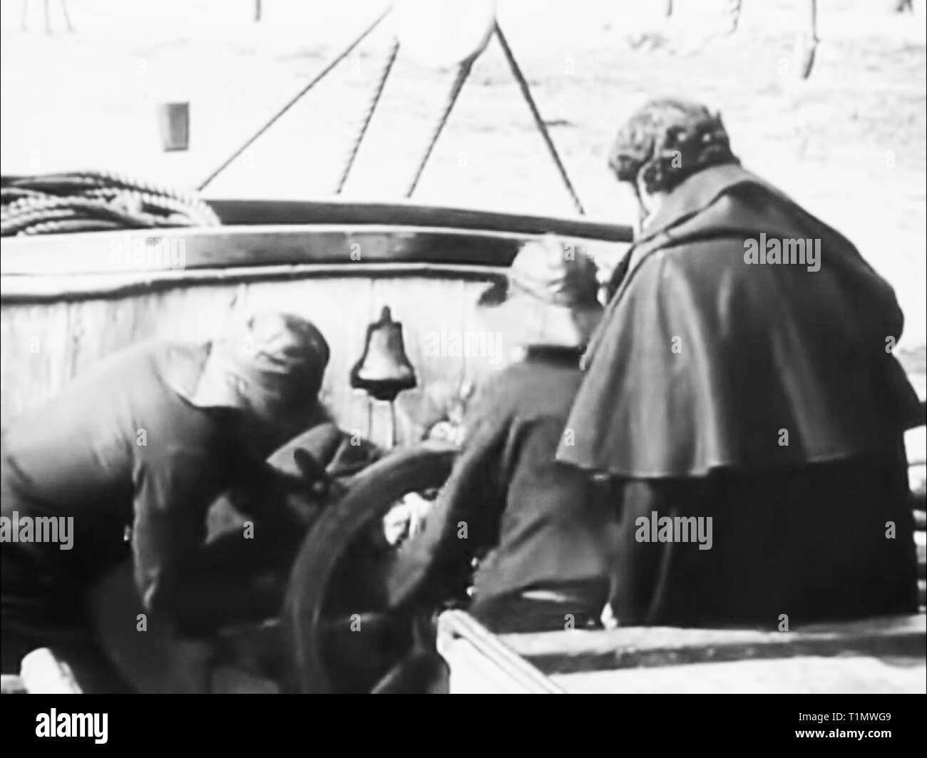 Nosferatu german film 1922 vintage screenshot Stock Photo - Alamy