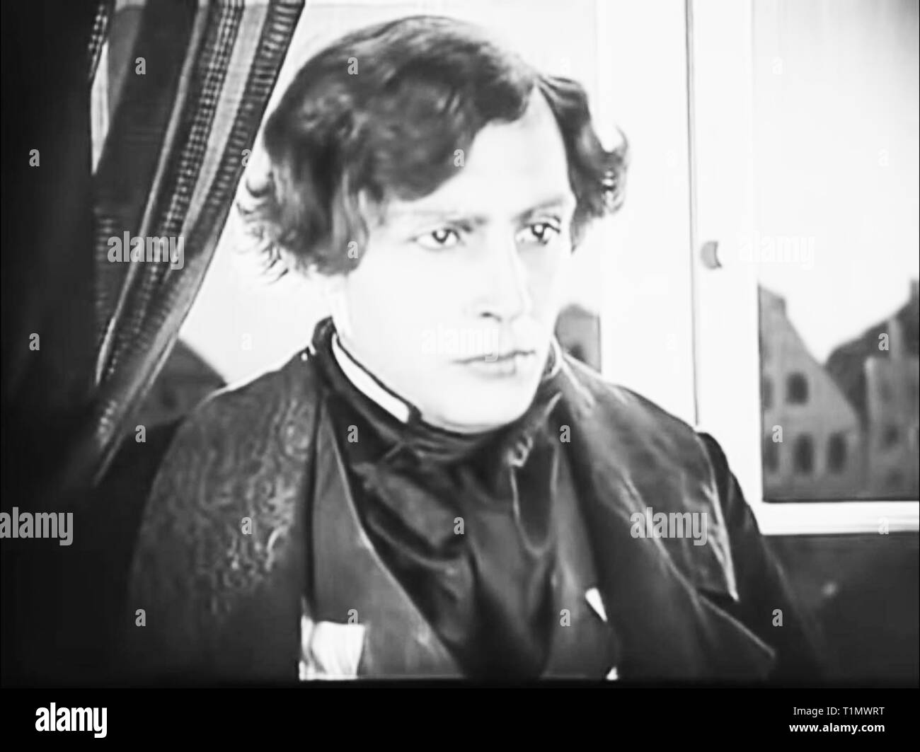 Nosferatu german film 1922 vintage screenshot Stock Photo - Alamy