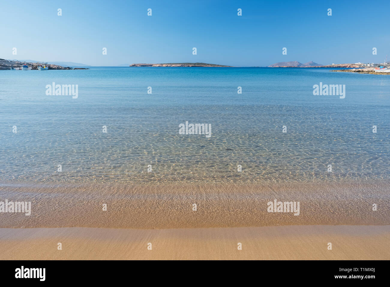 Empty sandy beach greece hi-res stock photography and images - Alamy