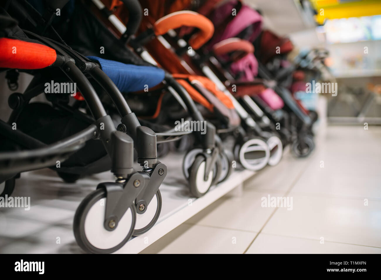 Baby strollers city hi-res stock photography and images - Alamy