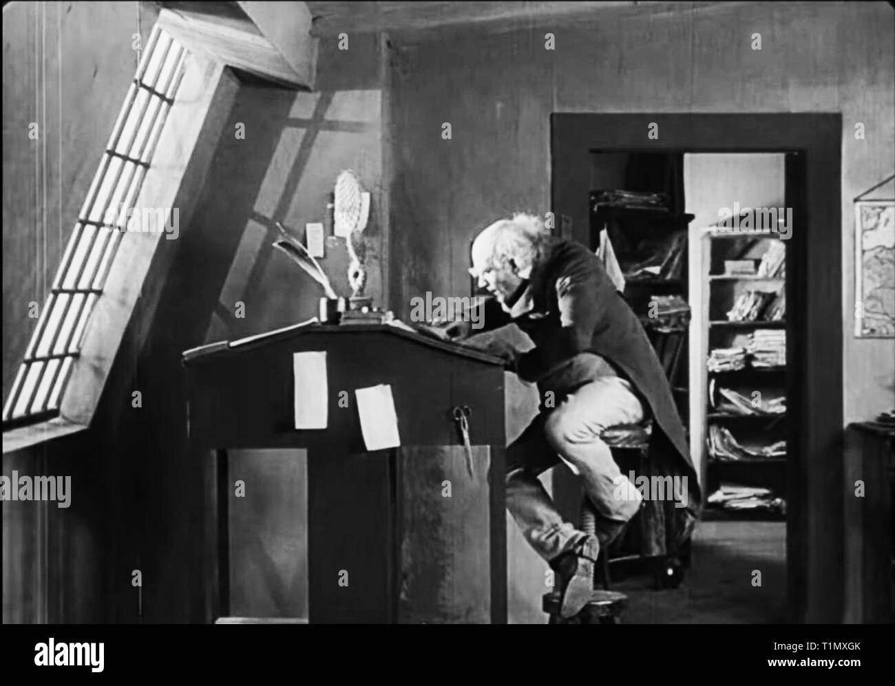 Nosferatu 1922 vintage movie screen Stock Photo - Alamy