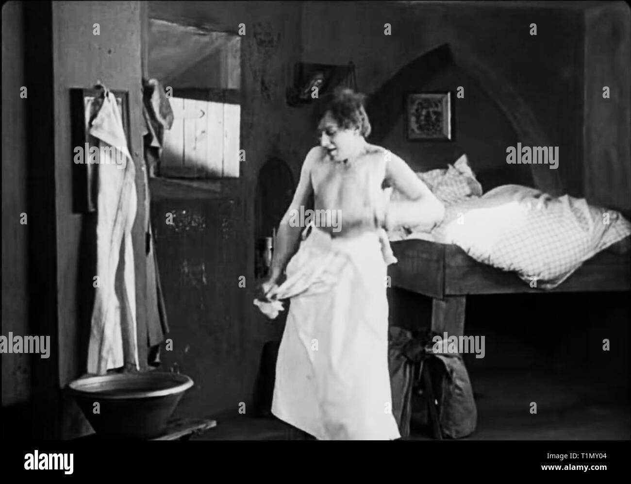 Nosferatu 1922 vintage movie screen Stock Photo - Alamy