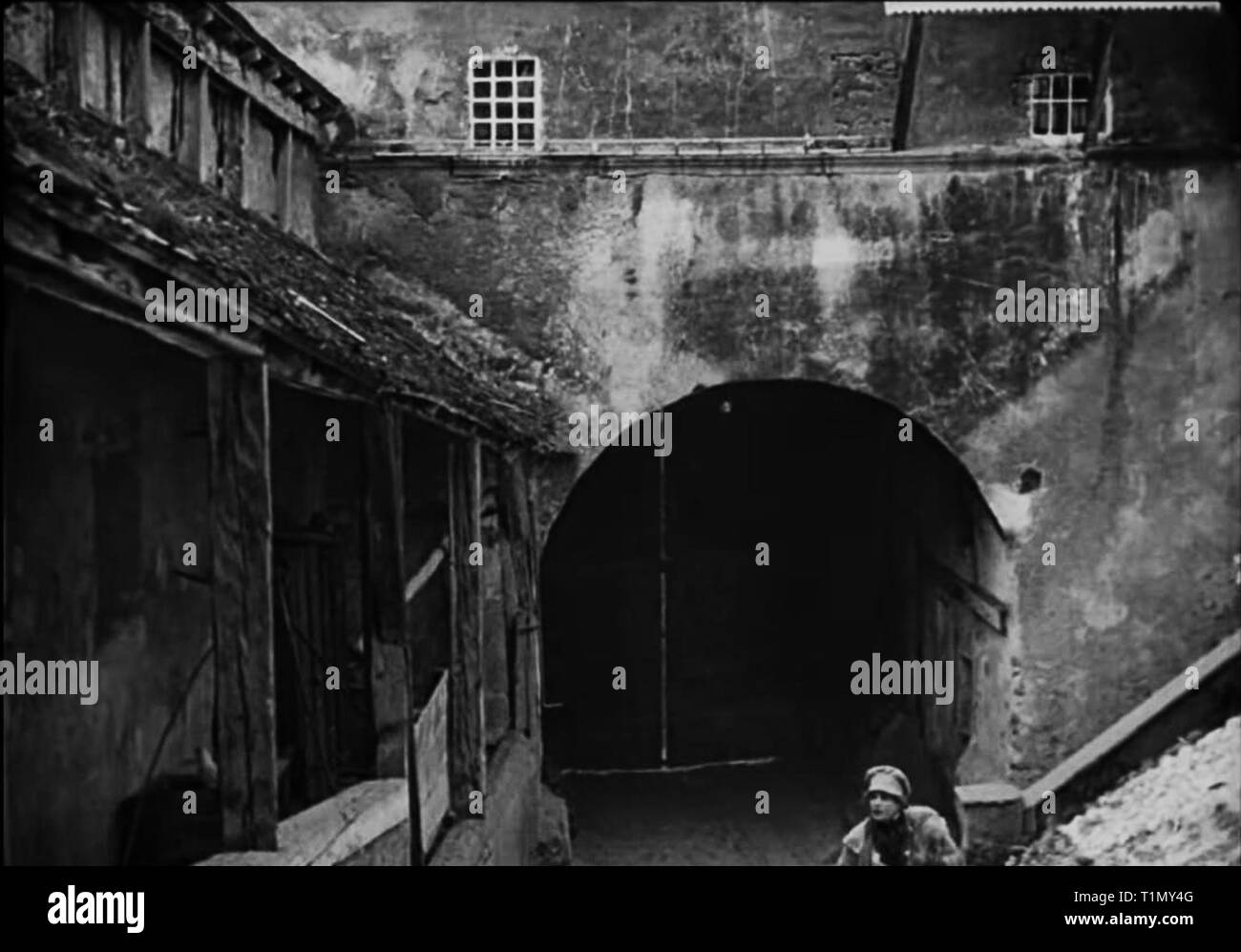 Nosferatu 1922 vintage movie screen Stock Photo - Alamy