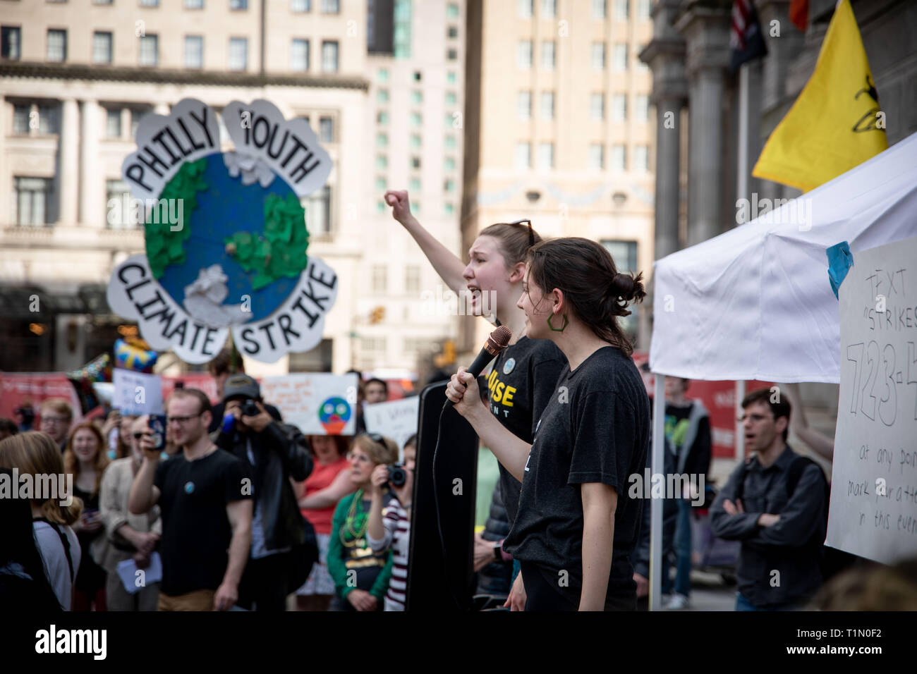 Hundreds of students walk out to hightlight the urgency of the climate ...