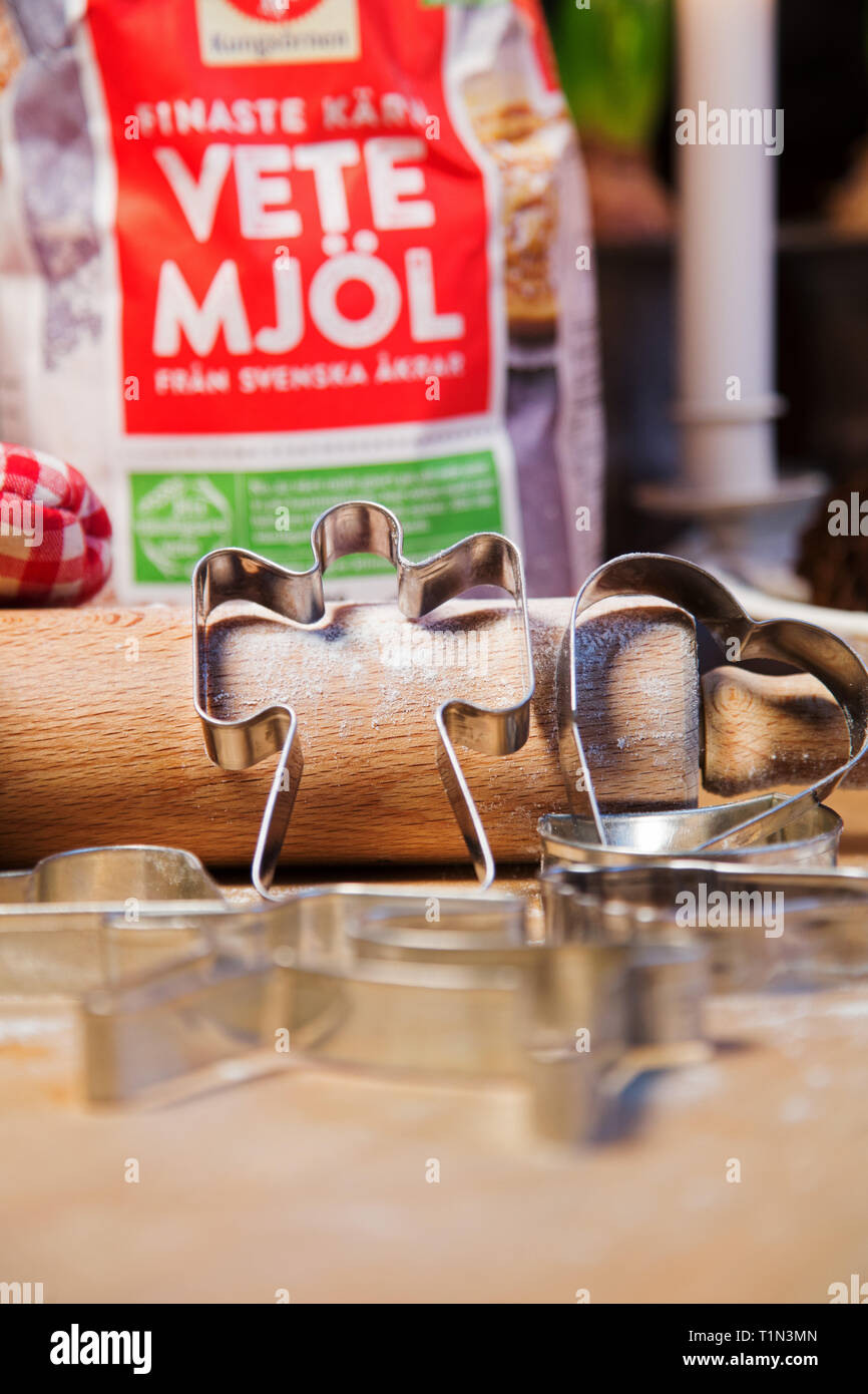gingerbread manufacturing at home in a kitchen Stock Photo - Alamy