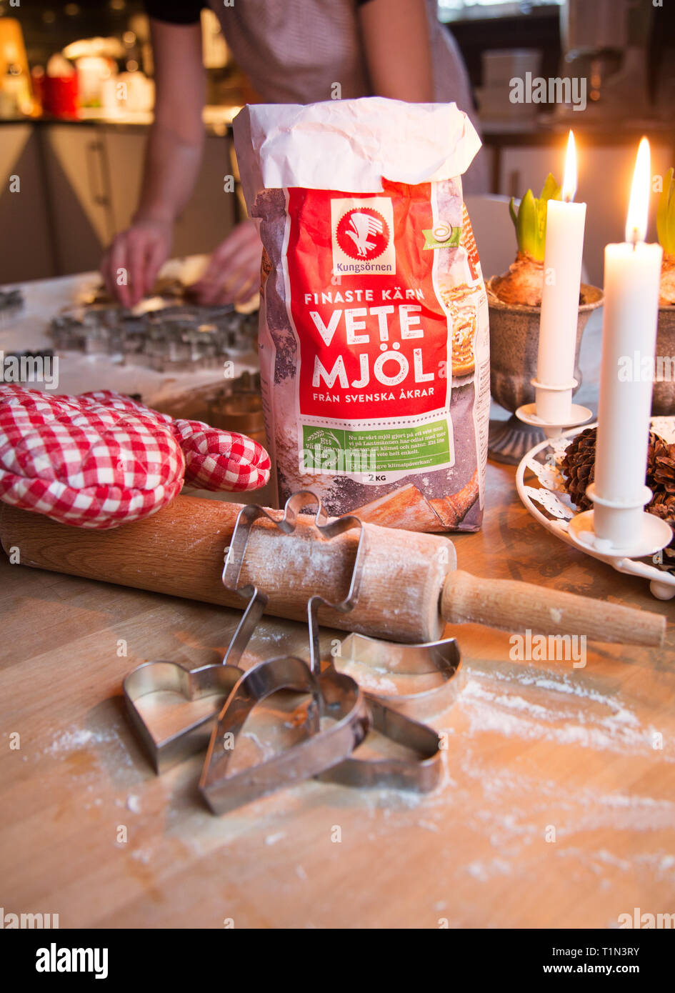 gingerbread manufacturing at home in a kitchen Stock Photo - Alamy
