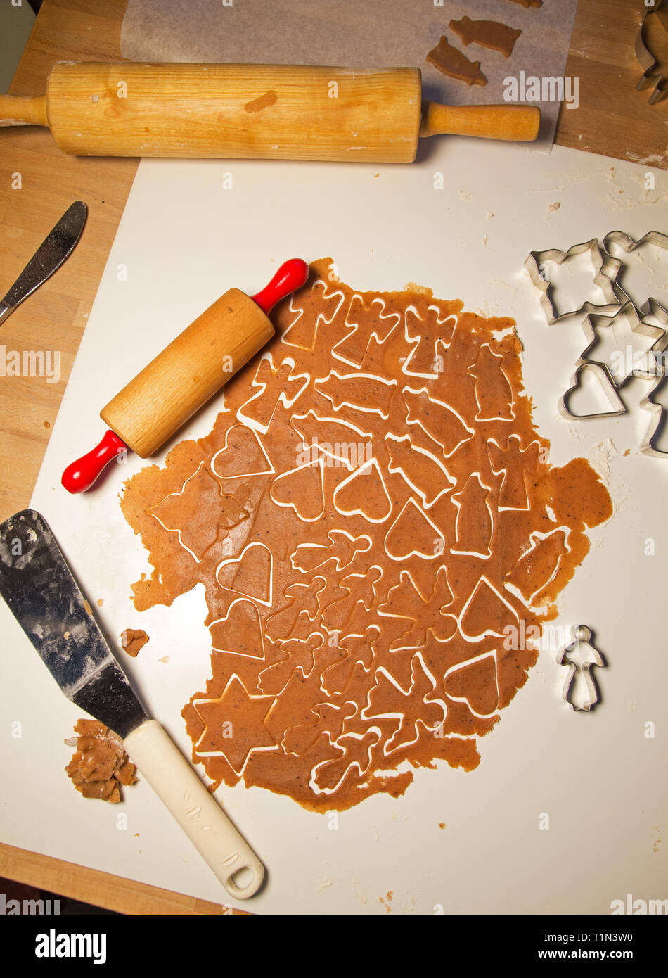 gingerbread manufacturing at home in a kitchen Stock Photo - Alamy
