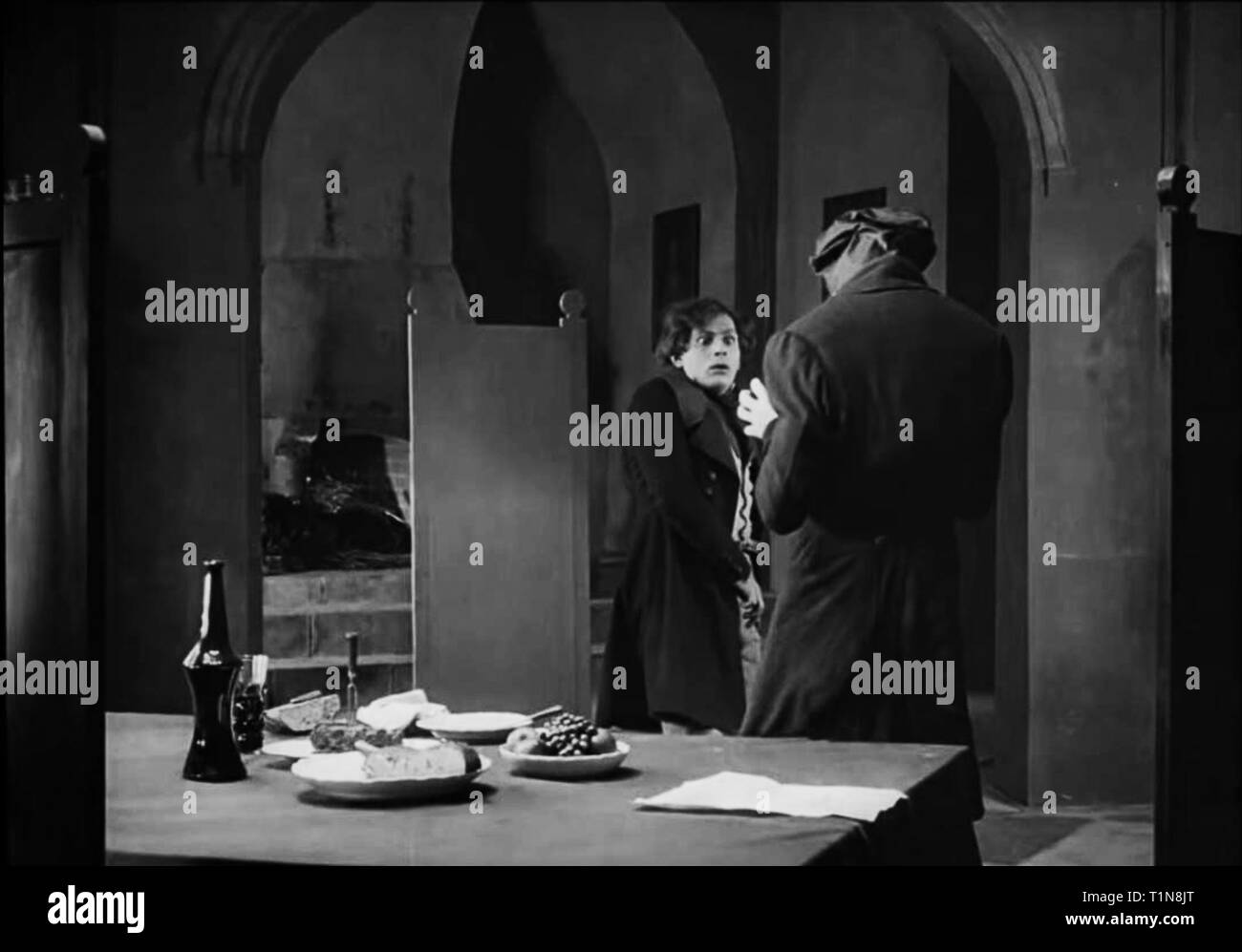Nosferatu 1922 vintage movie screen Stock Photo - Alamy