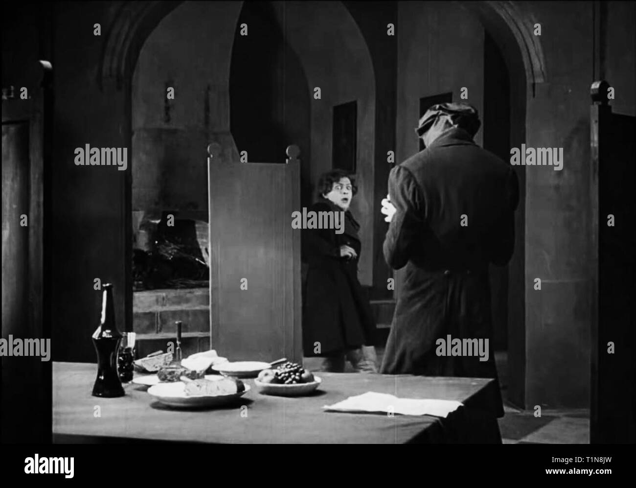 Nosferatu 1922 vintage movie screen Stock Photo - Alamy