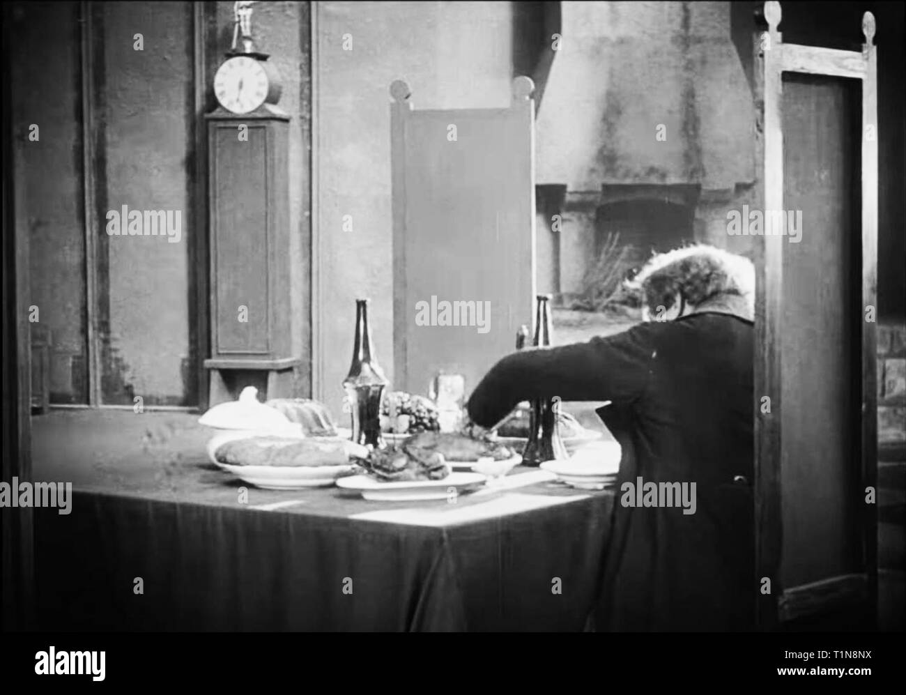 Nosferatu 1922 vintage movie screen Stock Photo - Alamy