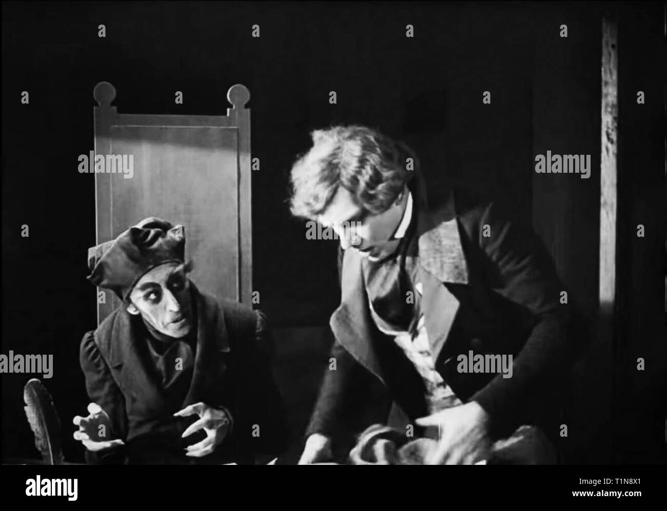 Nosferatu 1922 vintage movie screen Stock Photo - Alamy