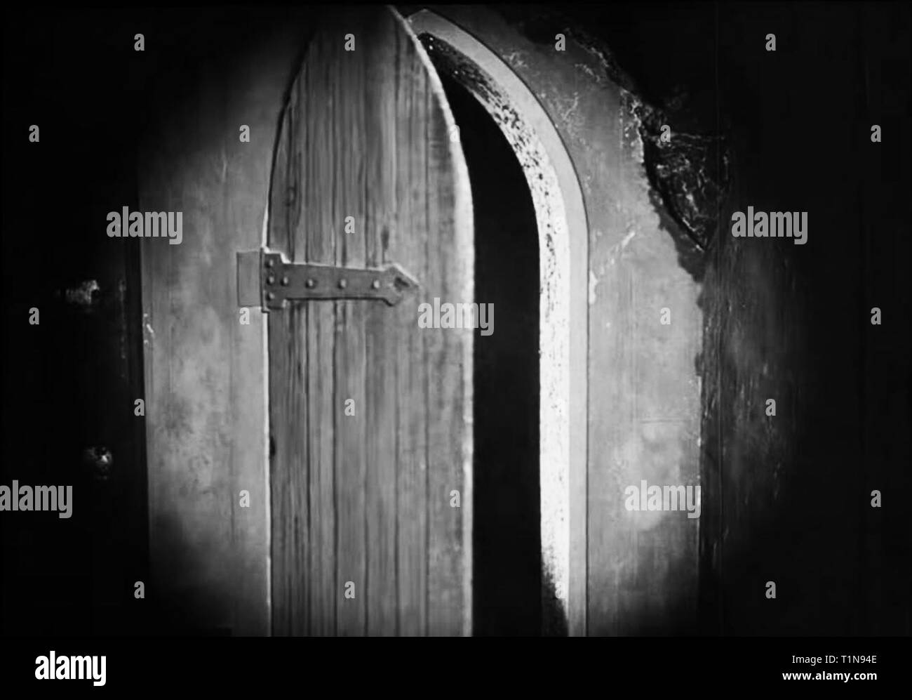 Nosferatu 1922 vintage movie screen Stock Photo - Alamy