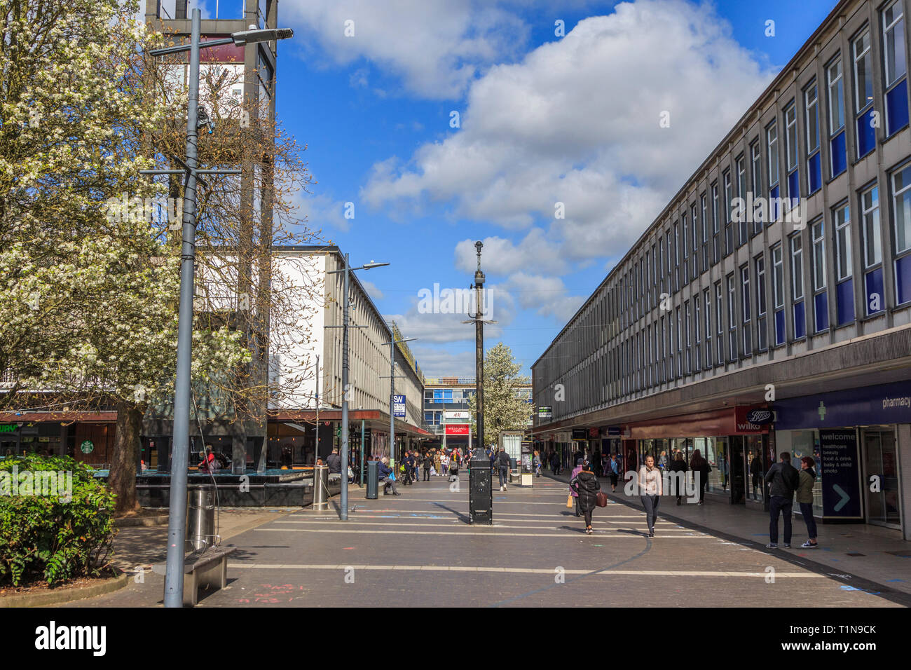 Westgate Shopping Centre town clock ,Stevenage Town Centre High Street ...
