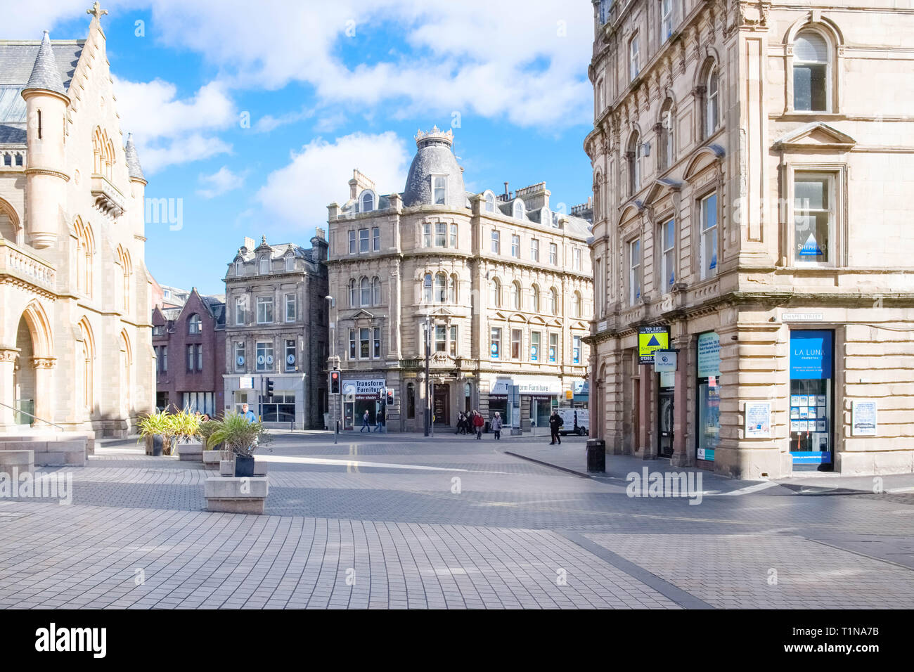 Dundee, Scotland, UK - March 23, 2019: A quiet Albert Square in Dundee ...