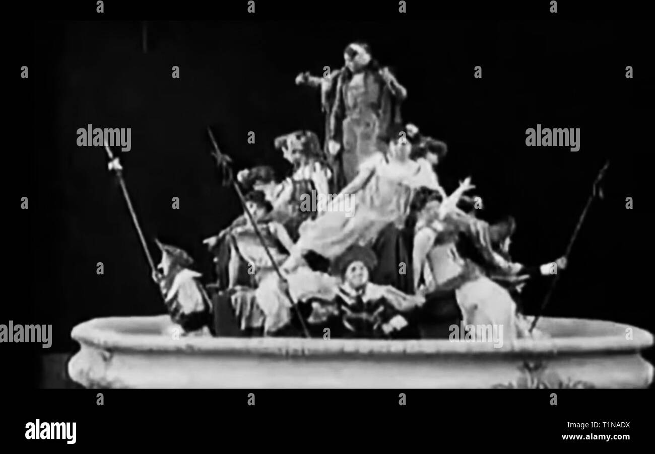 Vintage horror movie poster hi-res stock photography and images - Alamy