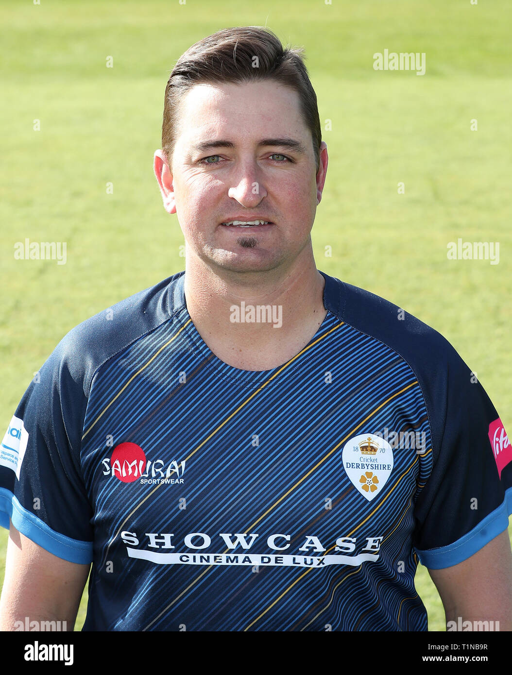 Derbyshire county cricket clubs daryn smit hi-res stock photography and ...